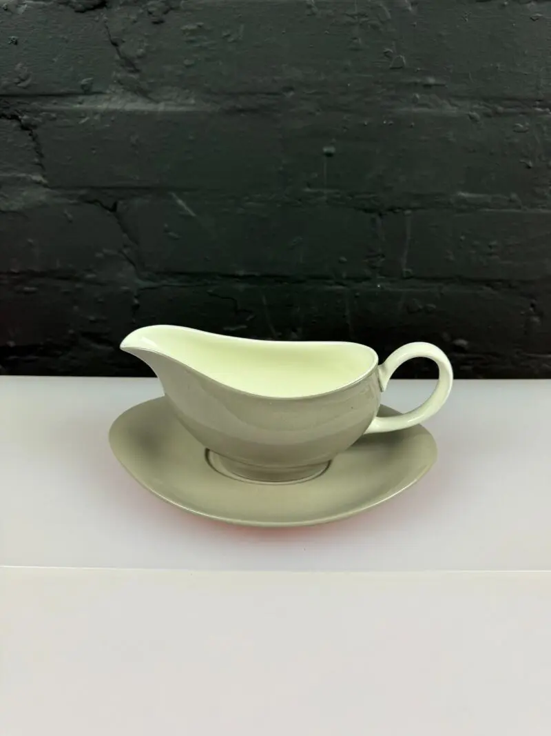 Wedgwood Etruria Barlaston Havana Gravy Boat Sauce Jug and Stand Drip ...